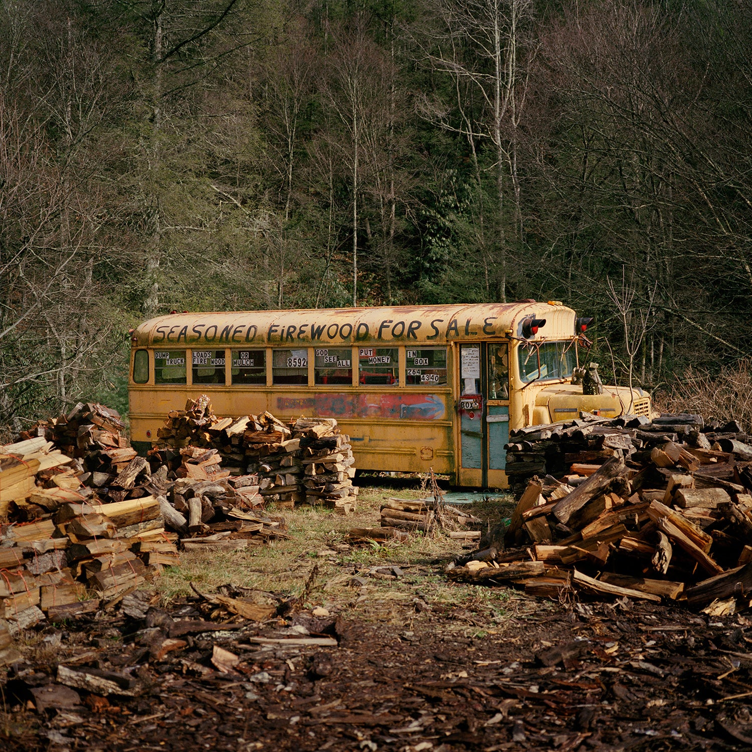 Firewood School Bus, Boone, North Carolina – Drawing Room SF